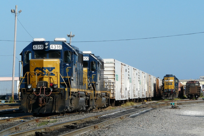 GP39-2 # 4316 with train 0705 at Bradenton, FL.